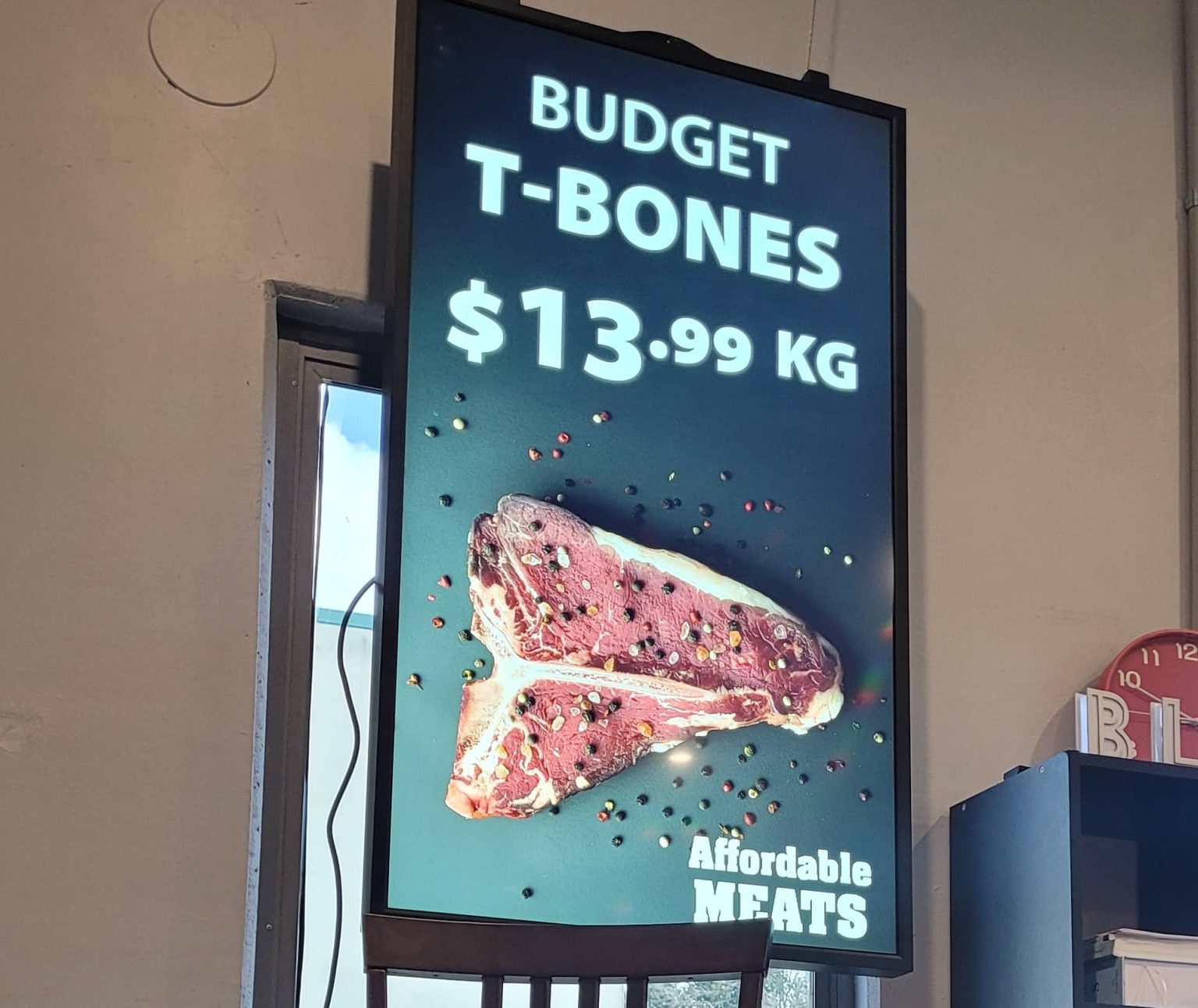 Indoor LCD Display 1,200mm (H) x 680mm (W) | Digital Signage, LED ...